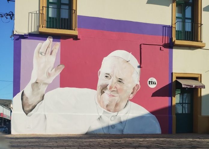 Emotivo mural: El Papa Francisco a pleno Luján | Lujan Hoy