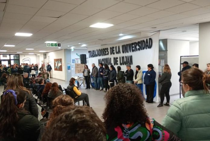 Nodocentes de la UNLu endurecen la lucha: se movilizarán al cruce de ...